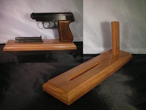 SIG SAUER Gun Stands | DonaldEvans.com: Gun Display Stands for WWII and ...